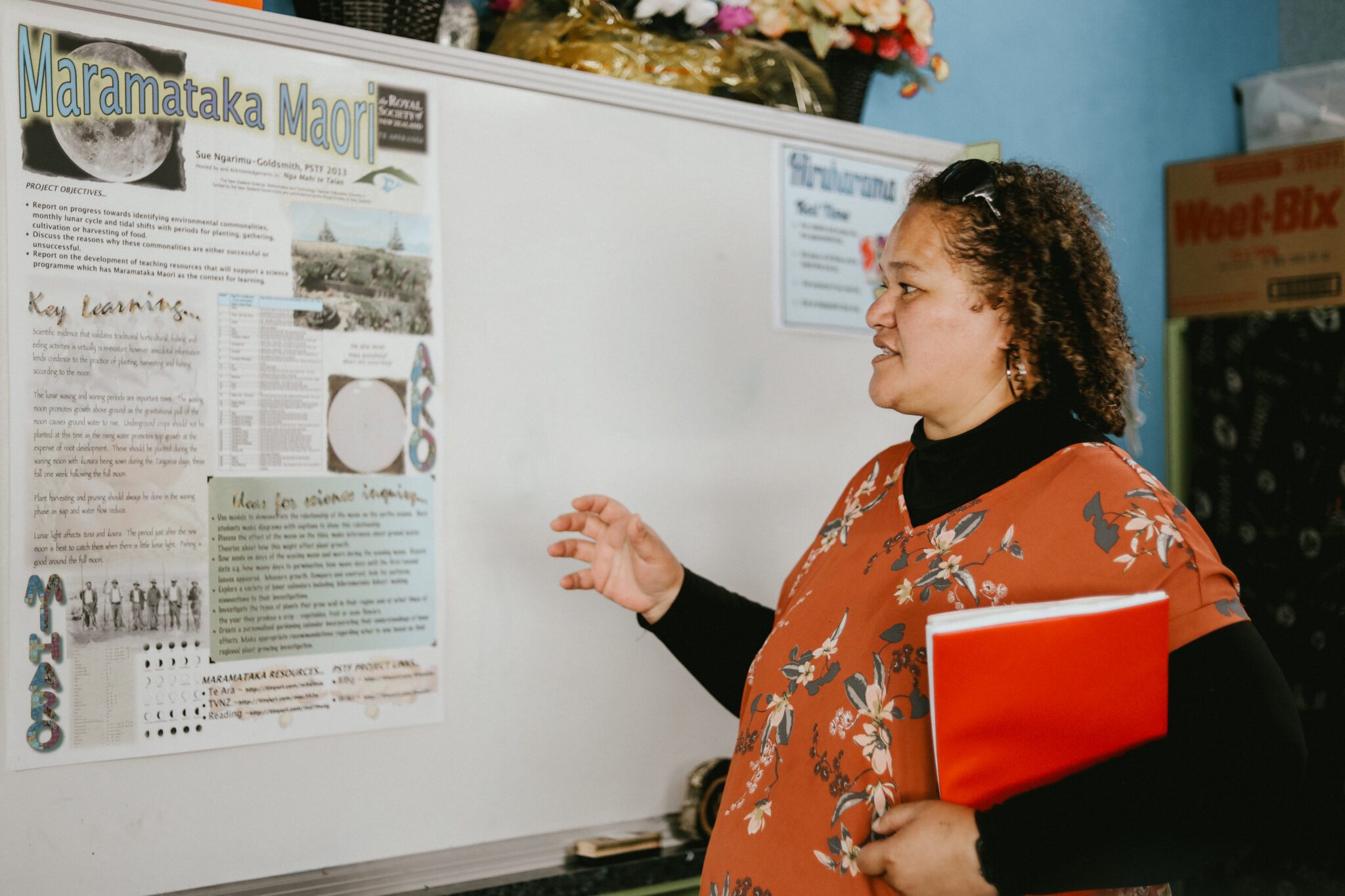 Te Maramataka: A way to live and know – AKO